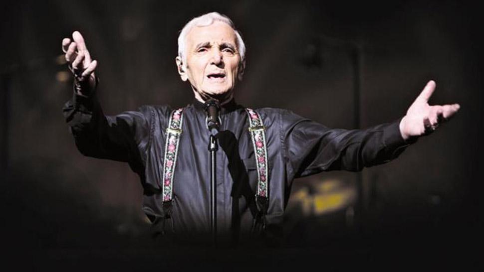 A los 92 años y con limitaciones en su voz, Charles Aznavour deleitó a ...